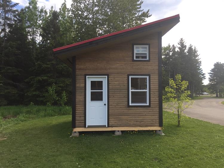 Refuge forestier Groupement forestier coopératif Baie-des-Chaleurs Bois ...